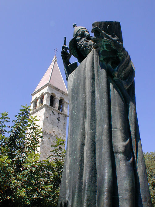 Monumentale Statue von Ivan Mestrovic und Gregor von Nin, Split - Kroatien