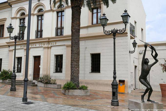 Olbia, Corso Umberto I, Biblioteca Comunale - Sardinien